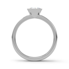 Engagement ring : timeless rub over design : Samara James